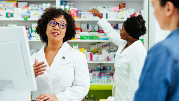 Career Spotlight: Pharmacy Technician | Excelsior University