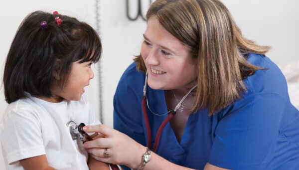 Cómo convertirse en enfermera escolar - Universidad Excelsior